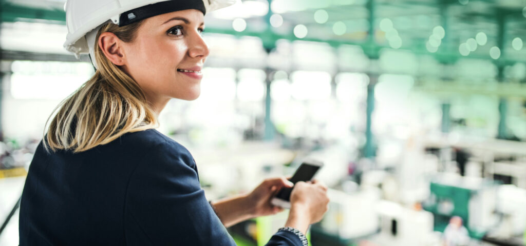 A Guide to Video in Manufacturing Training Programs | Panopto